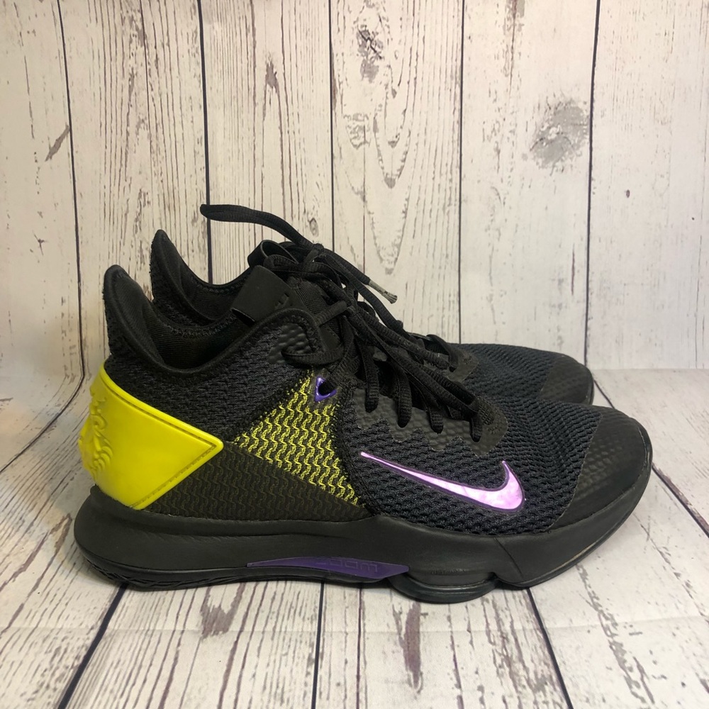 Nike Lebron Witness Iv 4 Basketball Shoes Size 8 - Gem